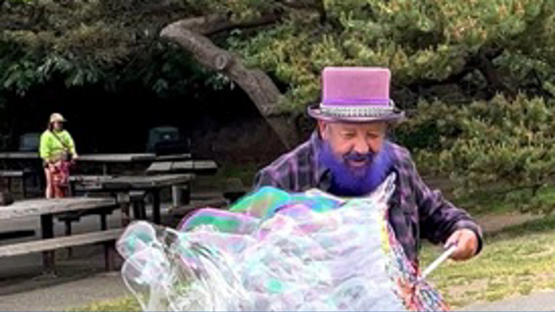 Garry “Bubble Man” Golightly in Seattle