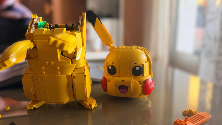 El set de LEGO Pokémon Pikachu es una absoluta locura, pero su montaje ...