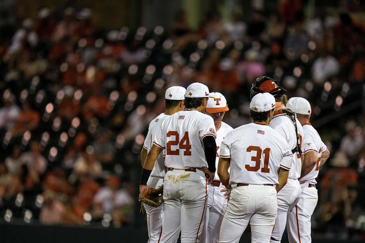 Texas baseball: Publications release final predictions for Longhorns ...