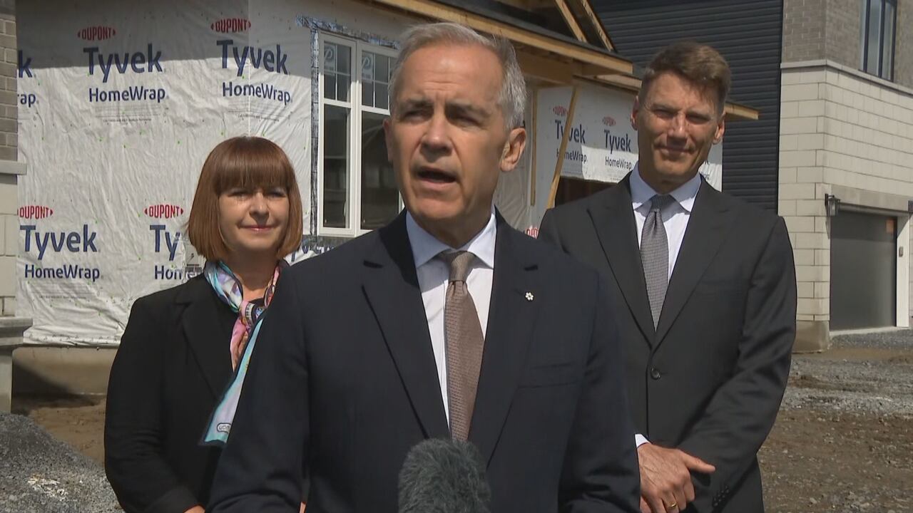 Carney calls Smith's Alberta referendum question a 'dangerous bluff'