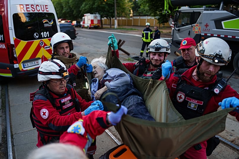 Russia urges foreign residents and diplomats to leave Kyiv as it ...