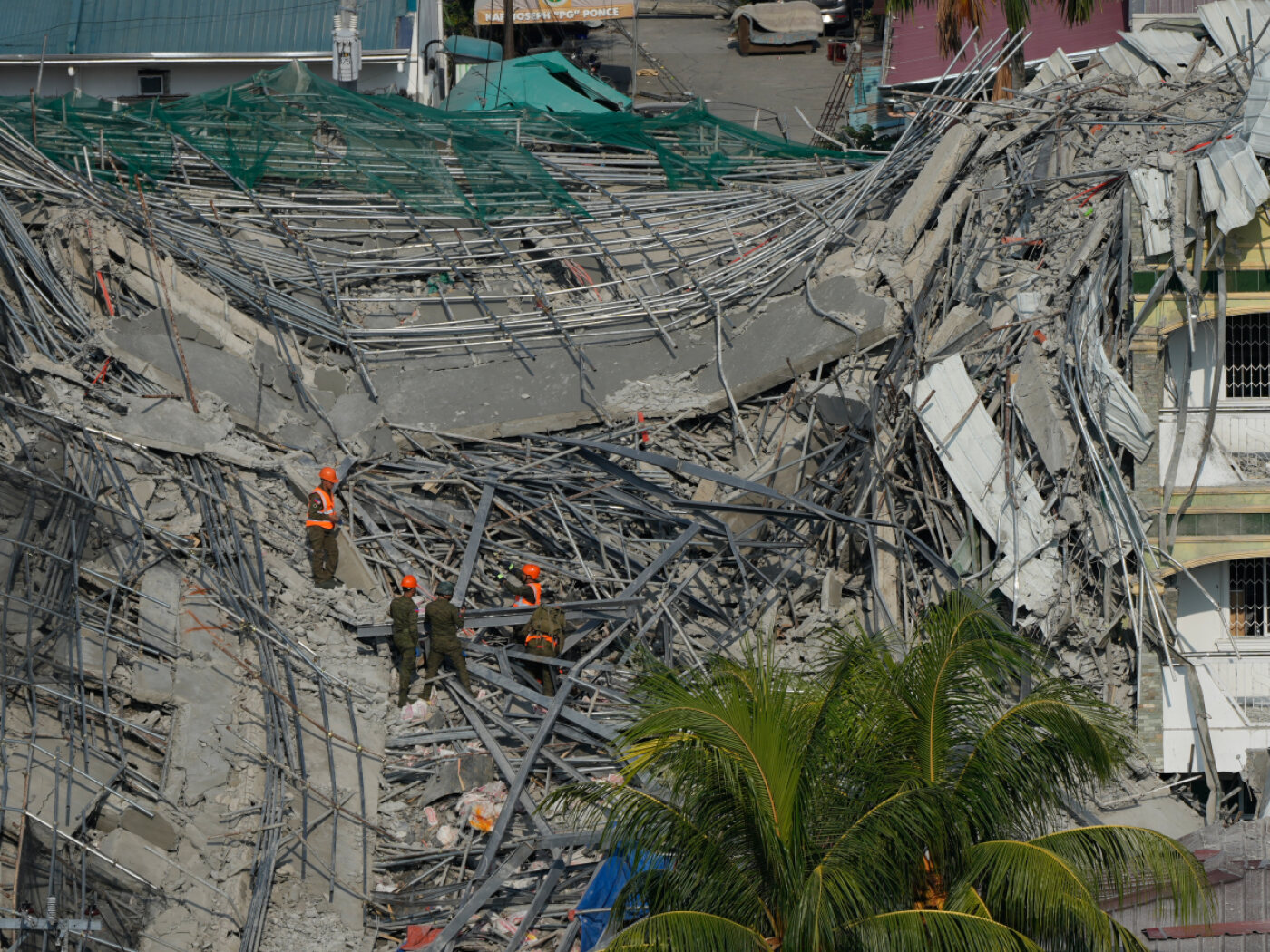 Philippines : quatre morts après l'effondrement d'un chantier