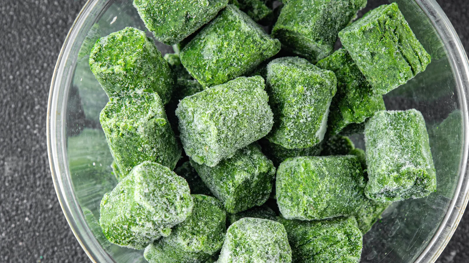 12 reasons frozen spinach is becoming a quiet favorite for easier ...