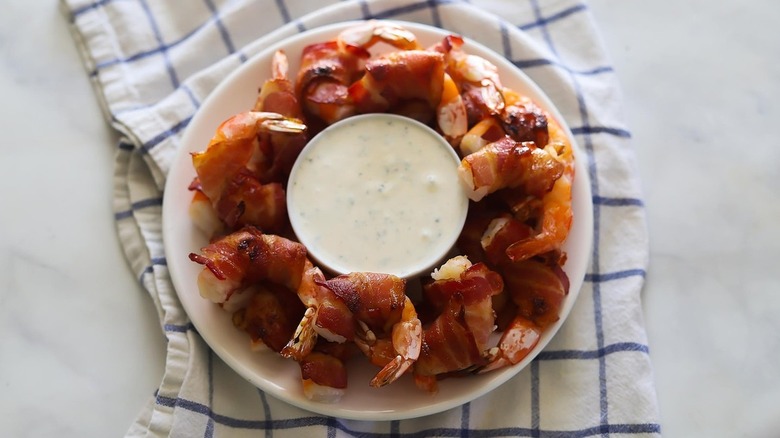 Bacon-wrapped shrimp recipe