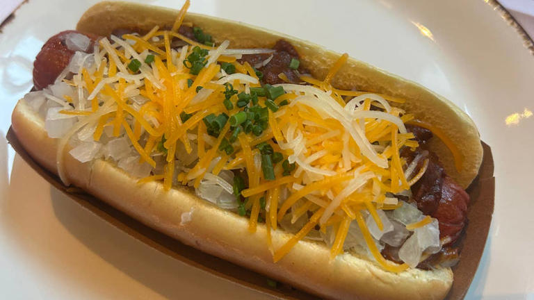My review of Great Wolf Lodge's new hot dog menu: Ranking 5 unique flavors