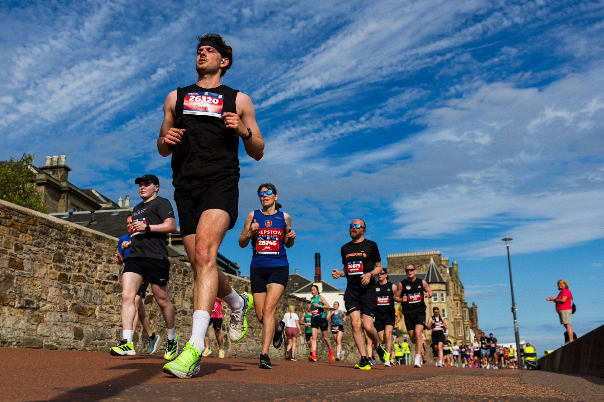 Edinburgh Marathon runners hospitalised for heat stroke after bank ...
