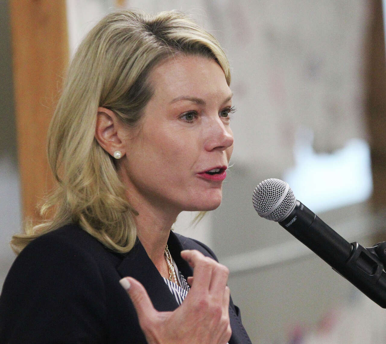 Illinois Sen. Erica Harriss plans traveling office hours in Alton and ...