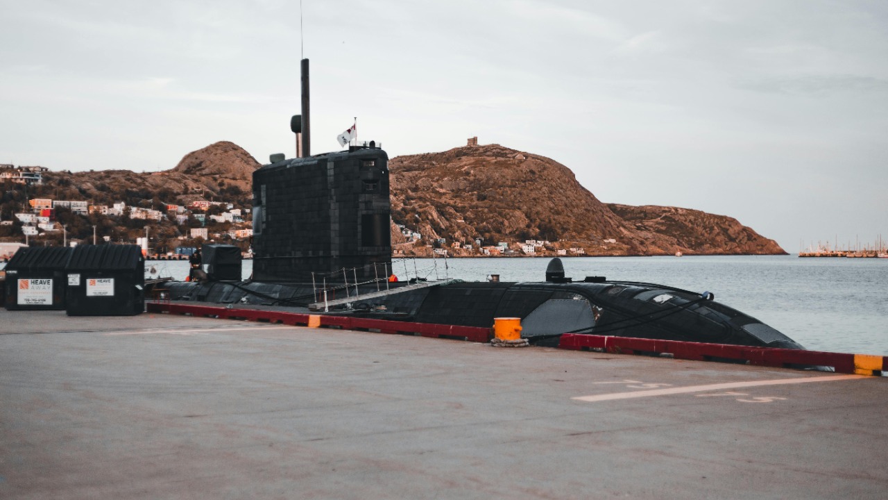 The Navy is building a new weapon to hunt submarines from farther away ...