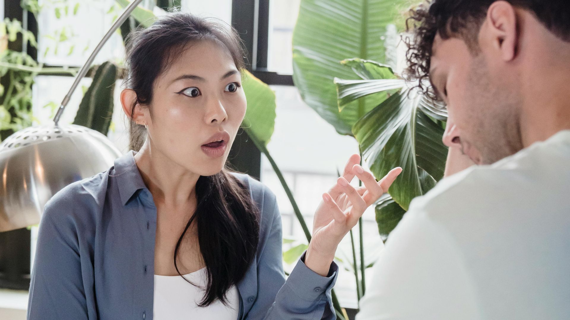 20 tiny red flags that usually turn into big problems later