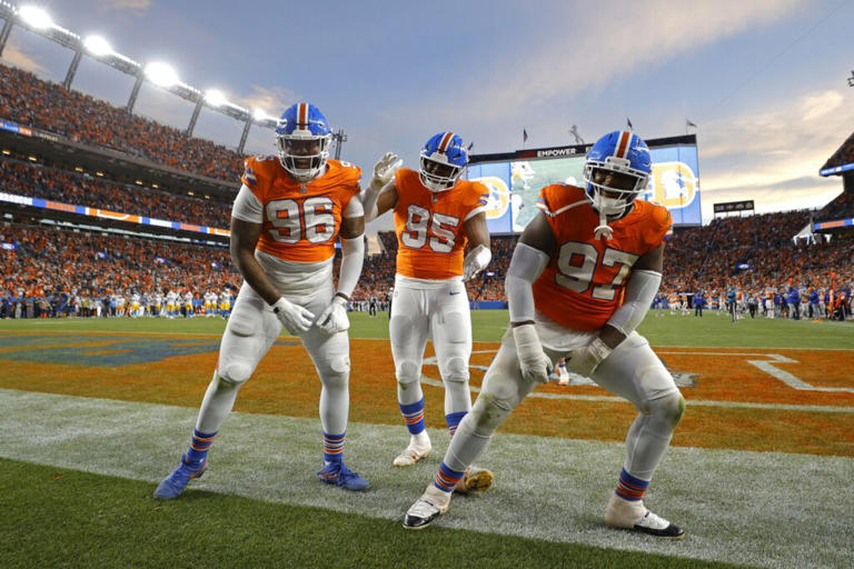 Broncos urged to retain key defensive pieces after successful season ...