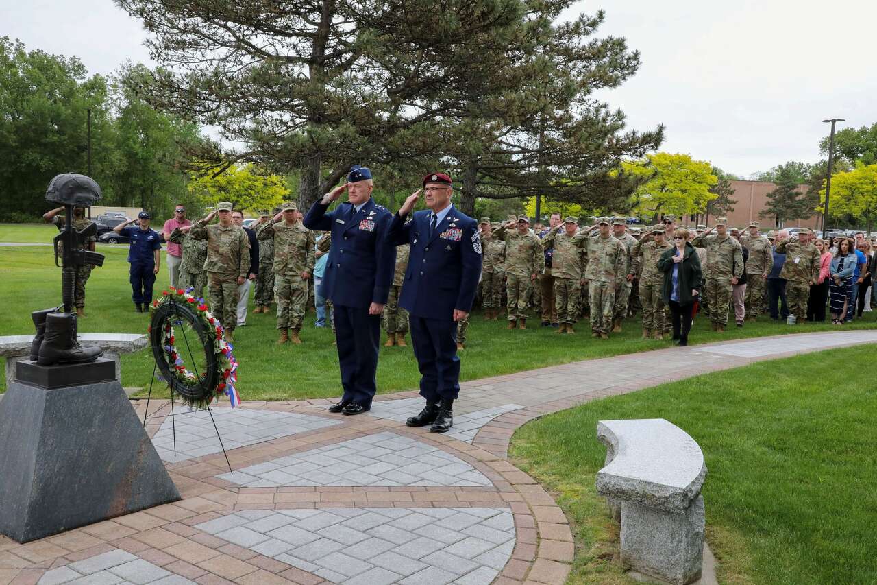 Duty calls: Buglers sought to play taps at military funerals