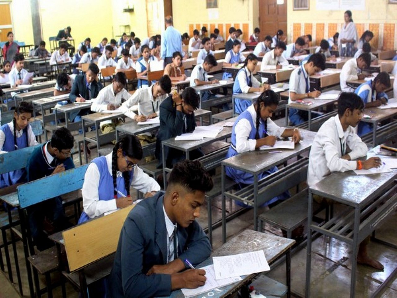 CBSE’s digital evaluation crisis deepens as students report answer ...