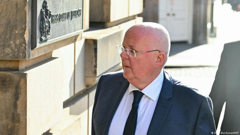 Scotland: Former SNP chief executive admits embezzling funds
