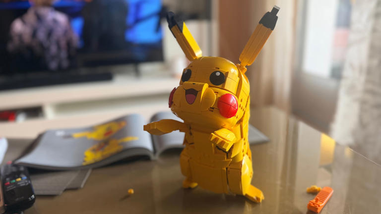 El set de LEGO Pokémon Pikachu es una absoluta locura, pero su montaje ...