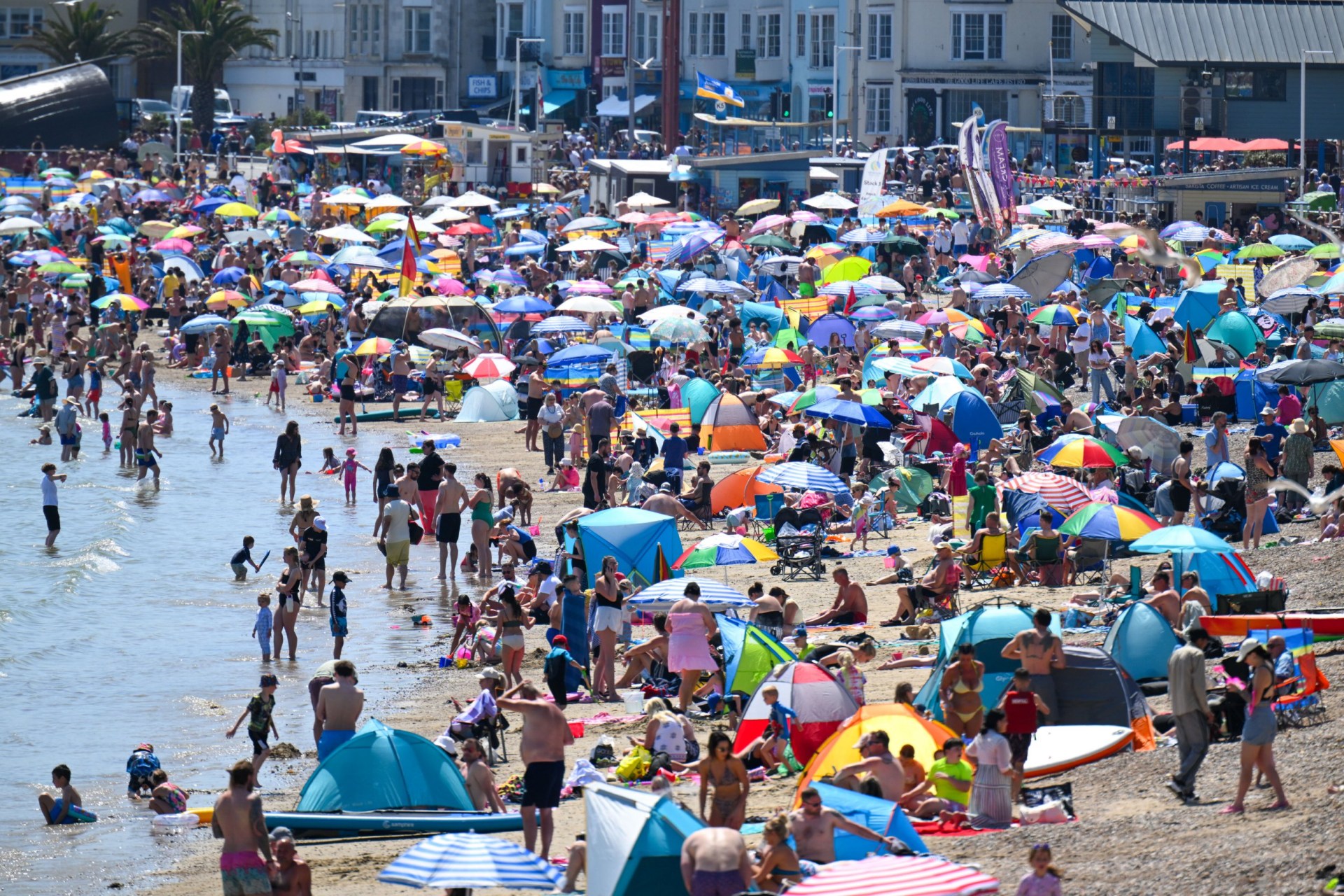 Record for hottest ever May day broken for second time after London ...