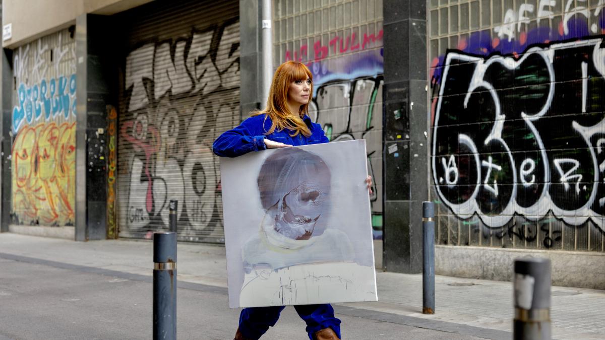 El acosador de Paula Bonet sale de la cárcel y la artista denuncia ...