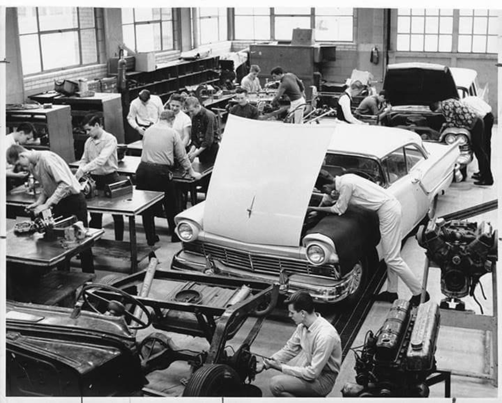20 photos of what classrooms looked like in the 1950s