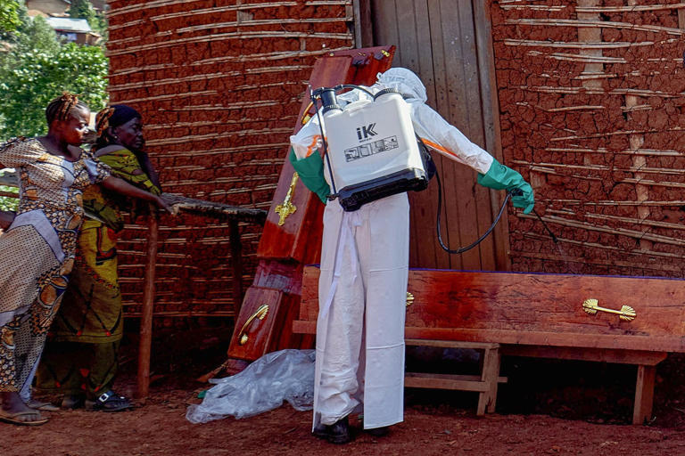 Ugandan health officials report 2 hospital workers infected with Ebola