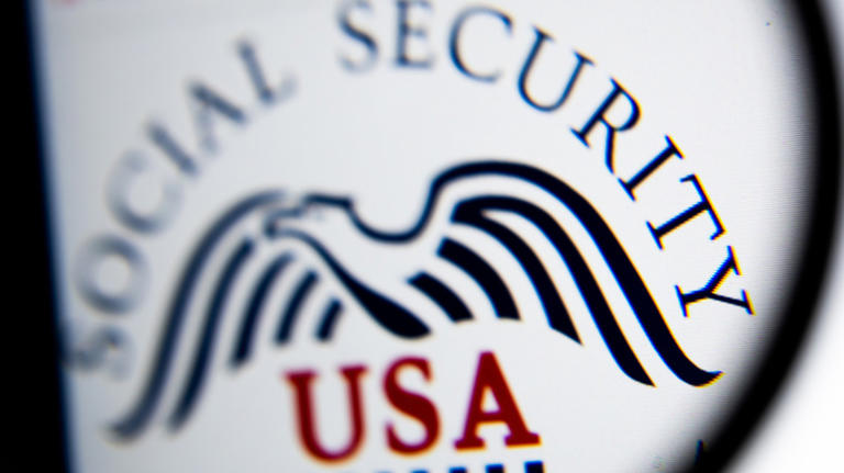 How much Social Security will you get if you make $25,000 a year?