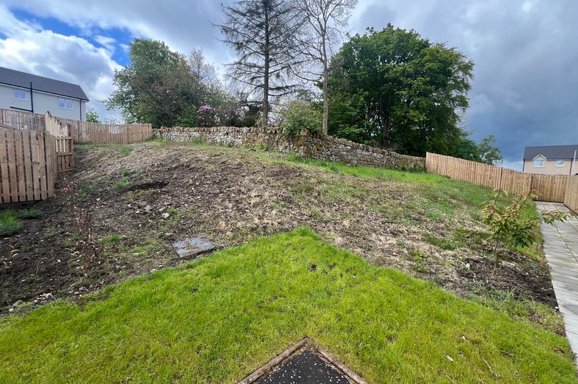 'Abandoned' West Lothian residents left with 'pile of mud and stones ...
