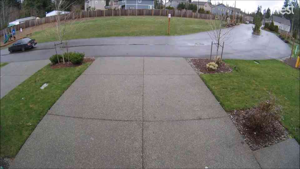 Package thief receives instant karma