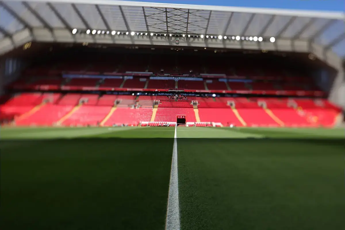 Former Liverpool midfielder faces uncertain future as contract expires ...