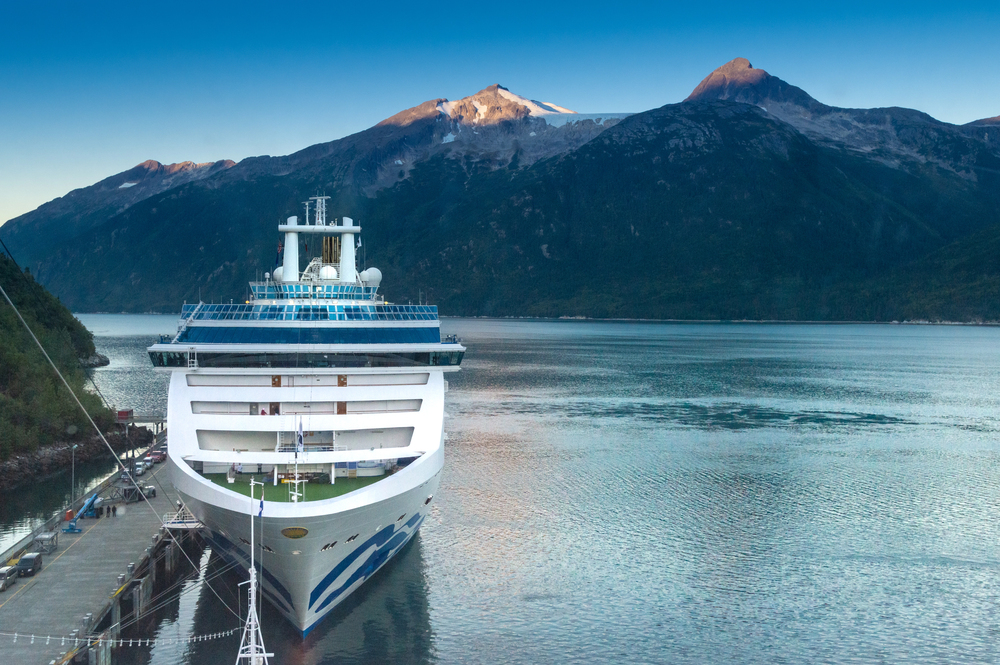 Brilliant reasons to choose a small ship sailing