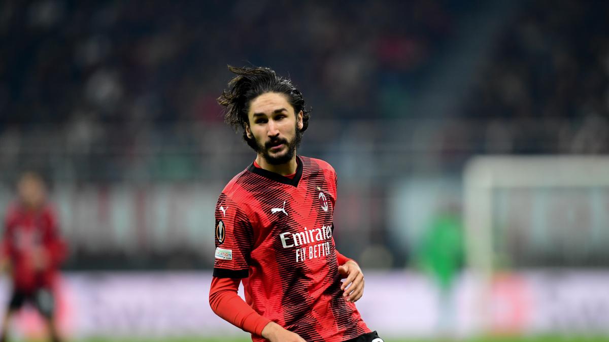Adli critica il club Milan? L'ex rossonero ripubblica un post con foto ...