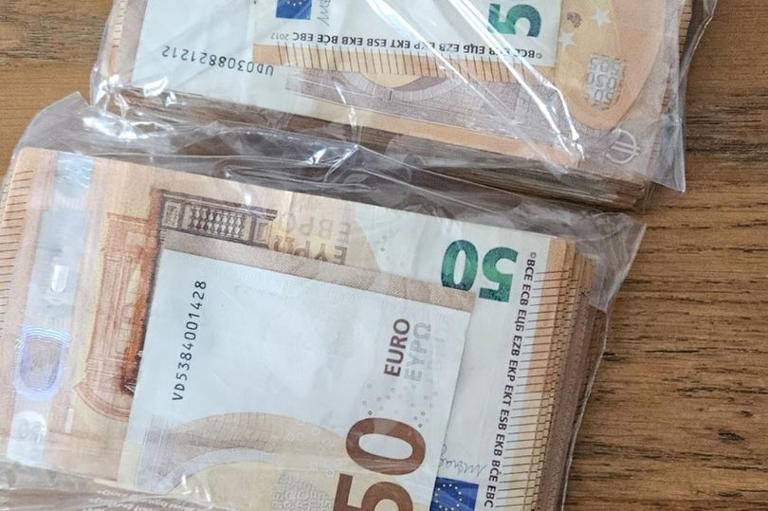 Gardaí seize over €88,000 in cash and €26,000 in counterfeit clothing ...