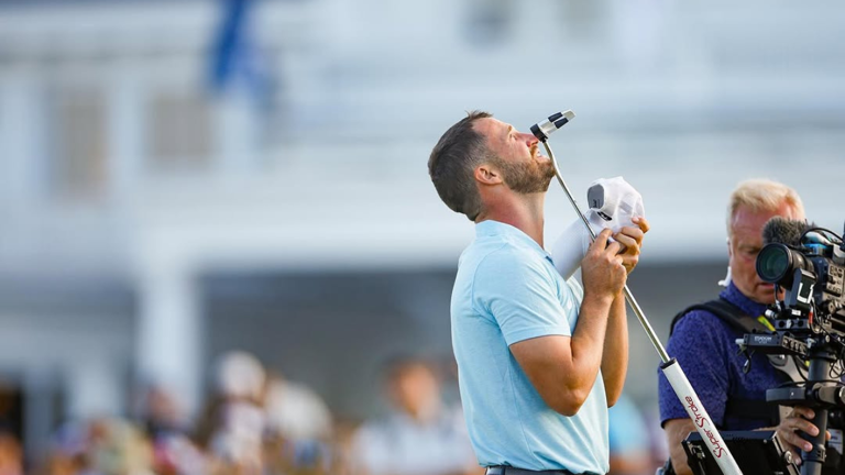Golf fans blast Wyndham Clark’s 'ridiculous' behavior during CJ Cup ...