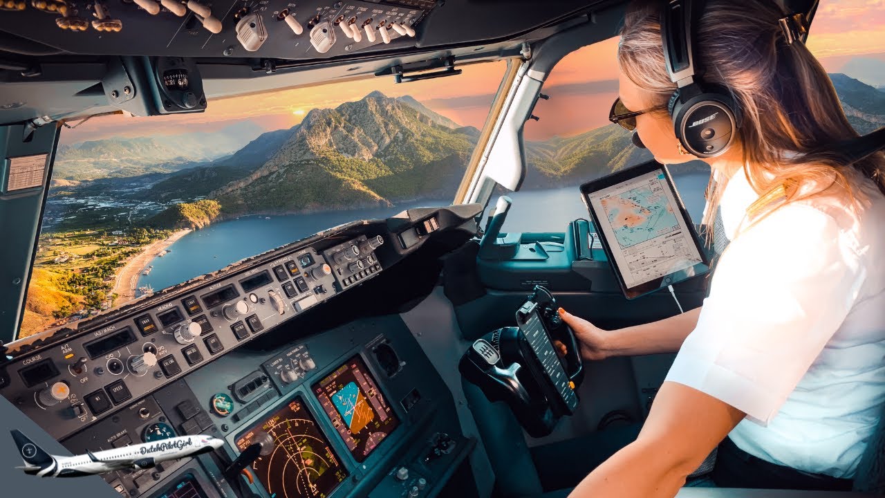 Boeing 737 stunning landing Turkey Antalya airport RWY18C | Cockpit ...