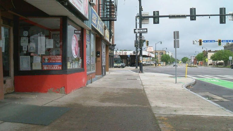 Teen lured, raped by Rochester crossing guard while waiting for driving ...