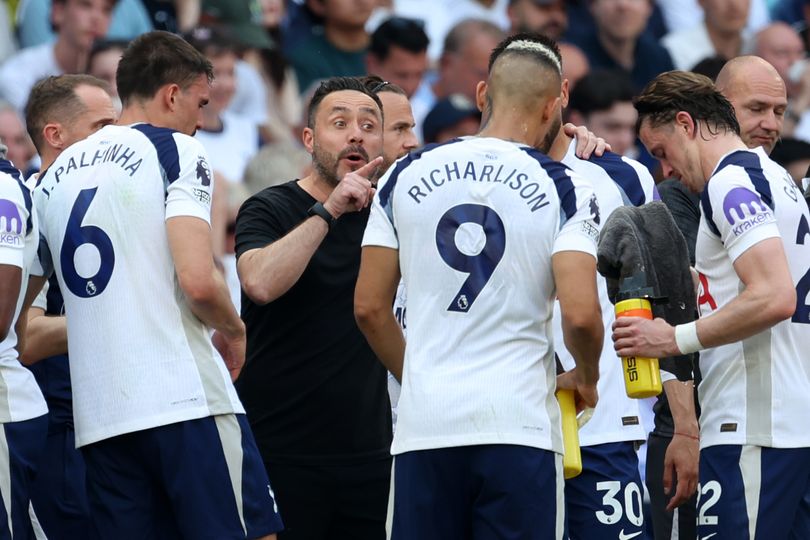 Roberto De Zerbi has 17 players in extra Tottenham pre-season training