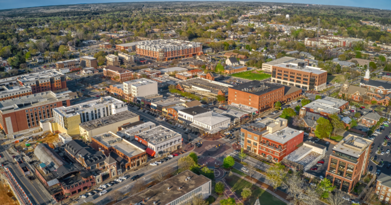 This beautiful Alabama city is made for exploring on foot