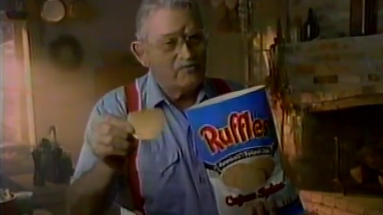 14 potato chip flavors that no one remembers anymore