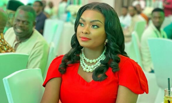 Actress and TV presenter dies four days before 43rd birthday as ...