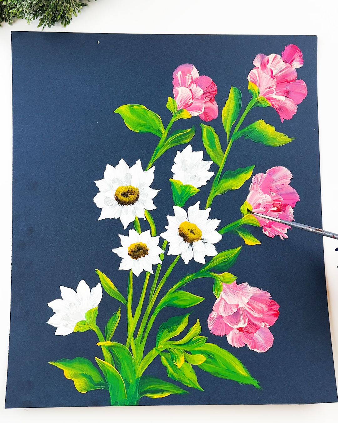 Maler blomster som blomstrer på papir 🌸