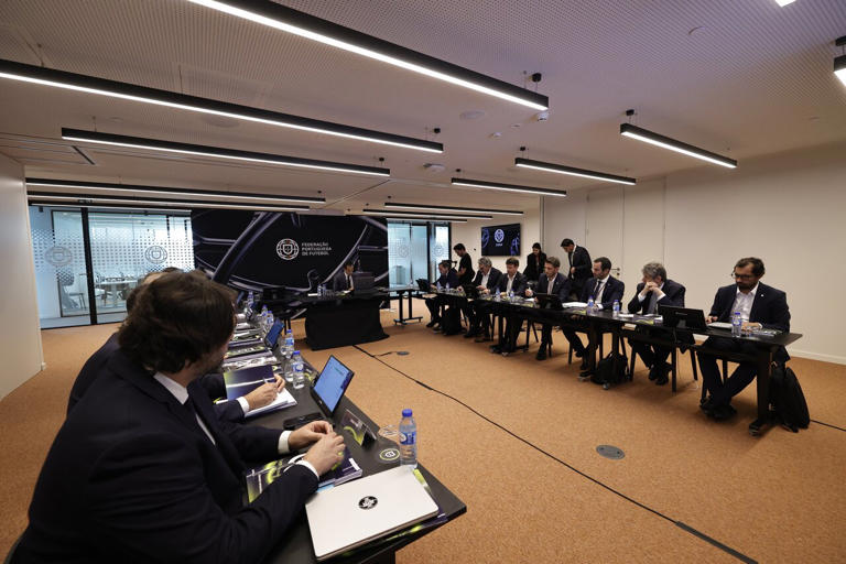 Direção da FPF aprova orçamento para 2026/27 e prevê receitas acima de ...