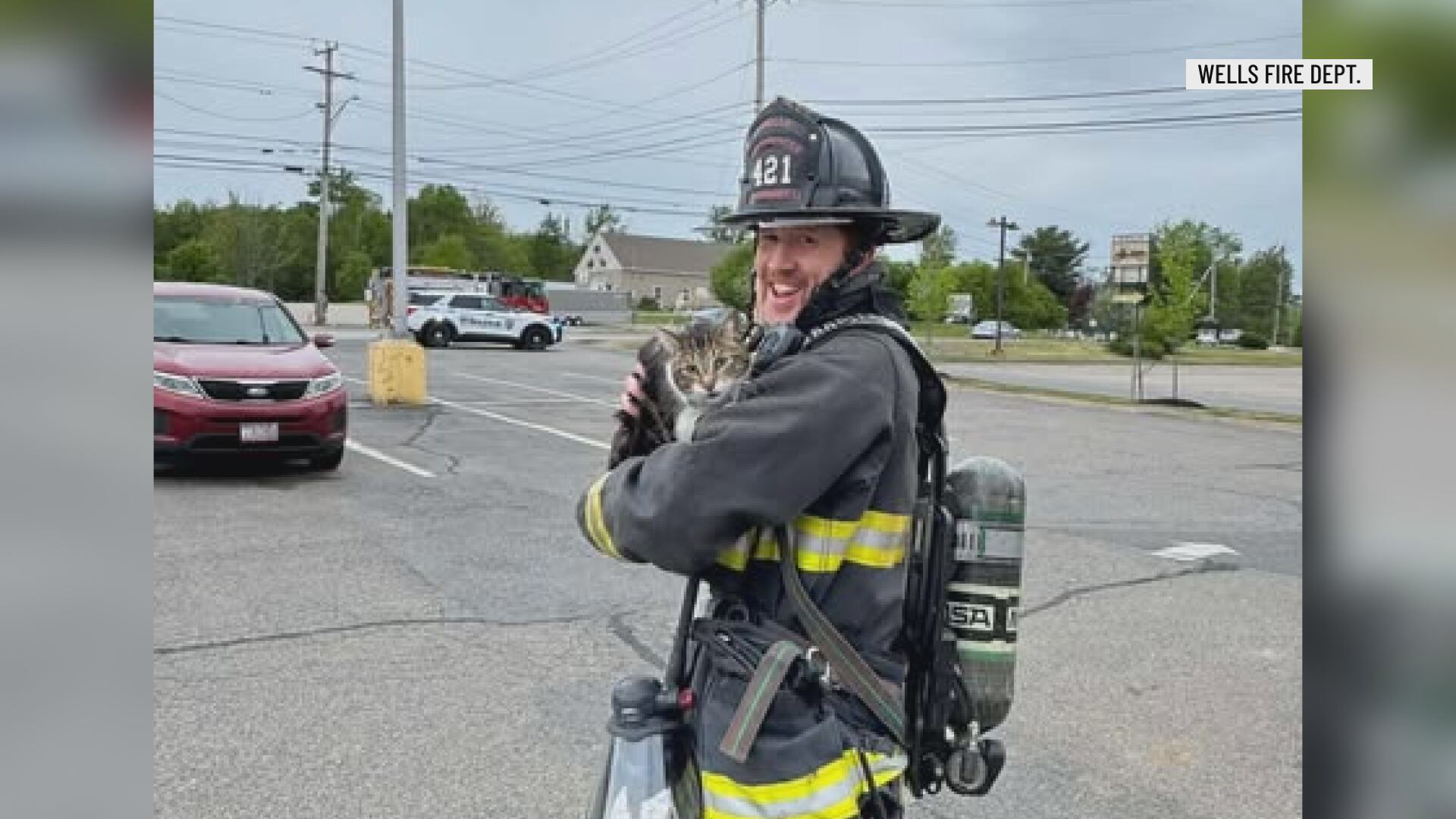 Firefighters save cat, bread in Wells