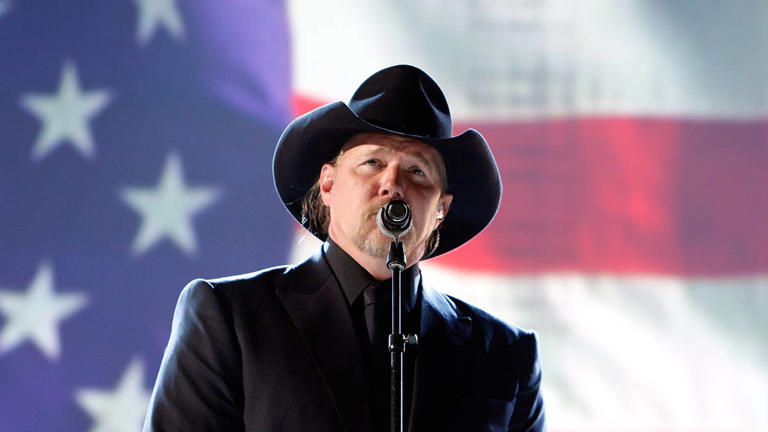 Country star Trace Adkins shares patriotic Memorial Day playlist on ...