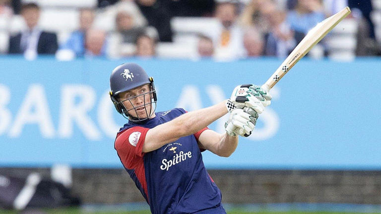 Crawley stars in Kent comeback win - T20 Blast round-up