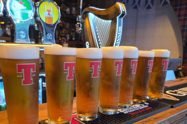 "Stupid, silly, bizarre" Scots Aussie bar slammed over decision not to ...