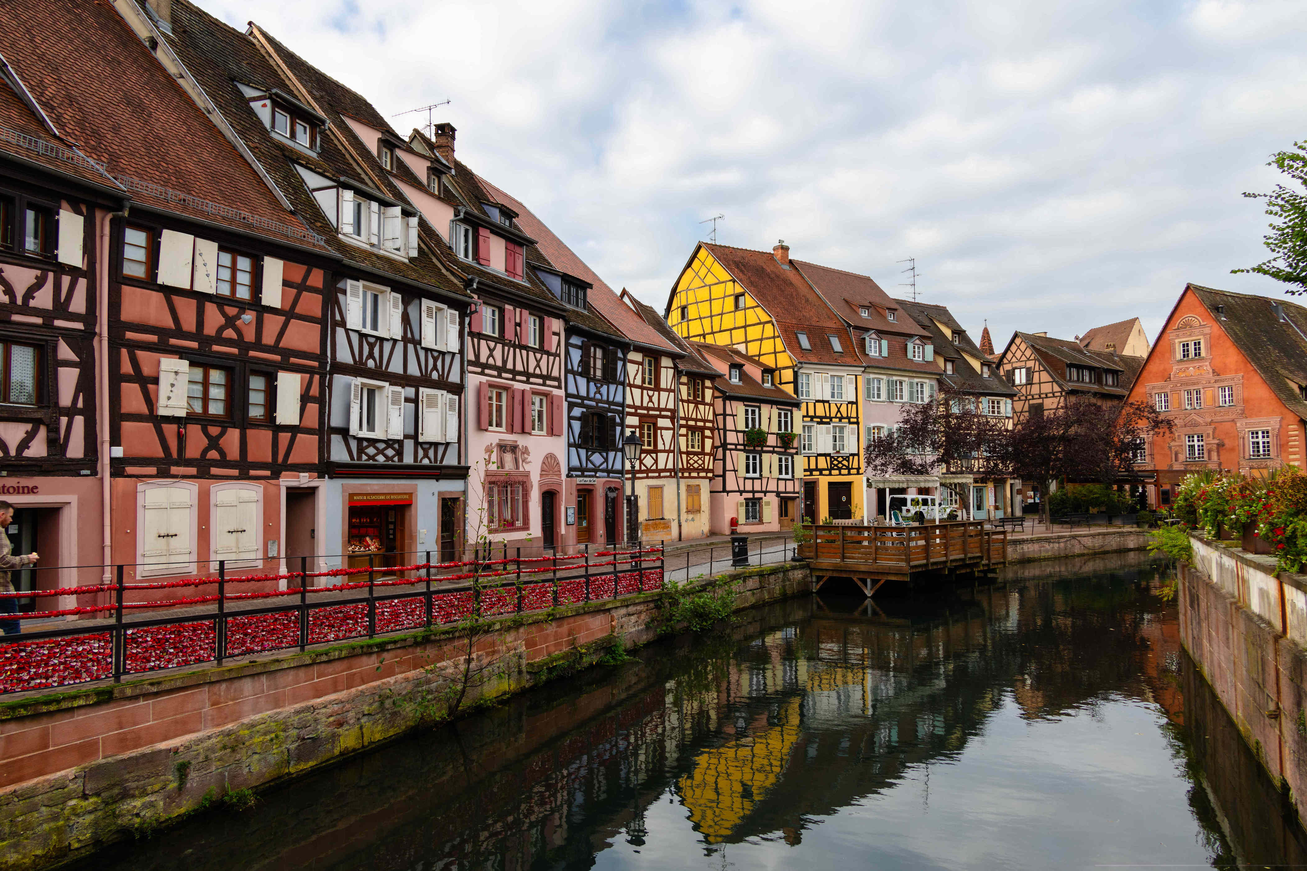 8 best countries where expats can enjoy mild, springlike weather year-round
