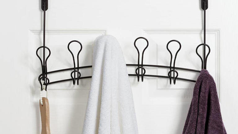 How to maximize space in a small closet