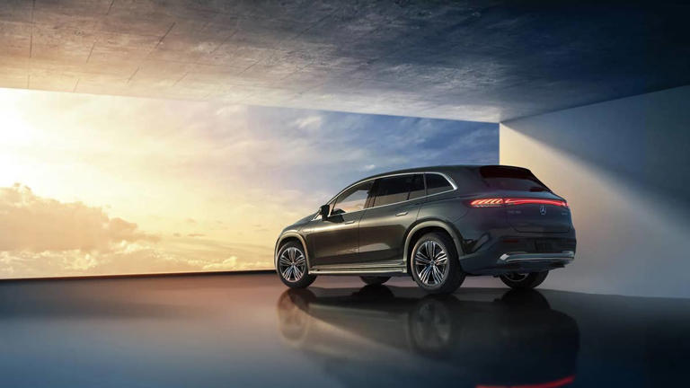 2025 Mercedes-Benz EQS SUV