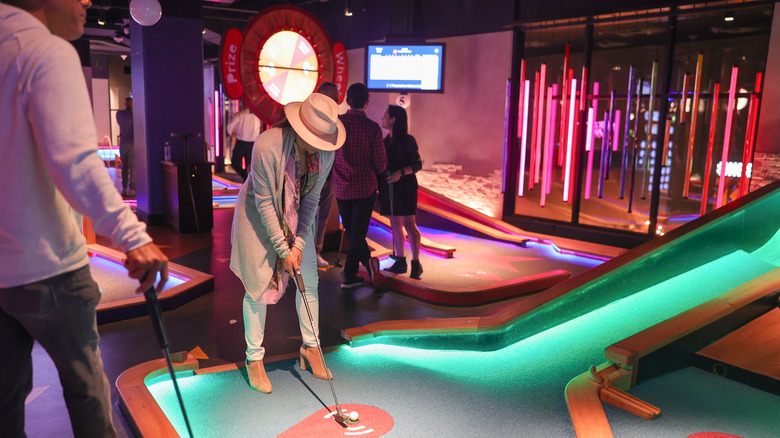 The interactive chain restaurant that rivals Topgolf in both food & fun