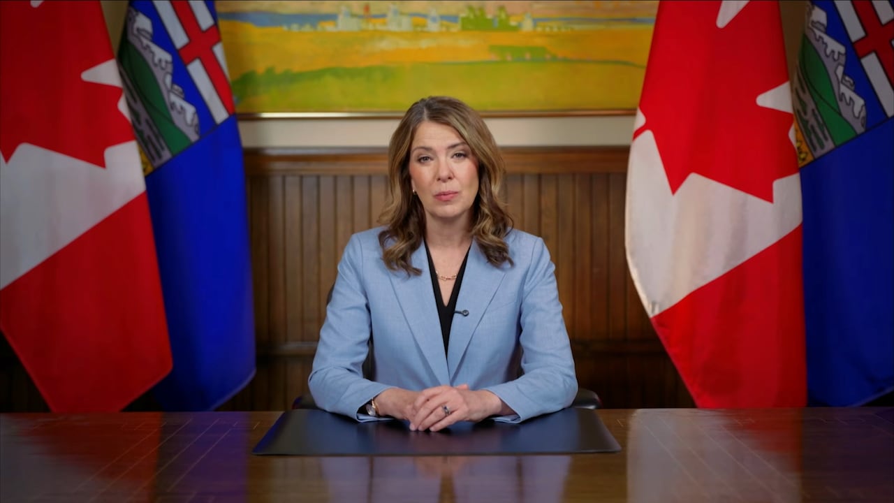 Some Albertans find separation referendum question 'confusing': new poll