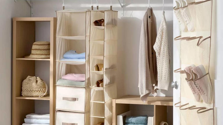 How to maximize space in a small closet