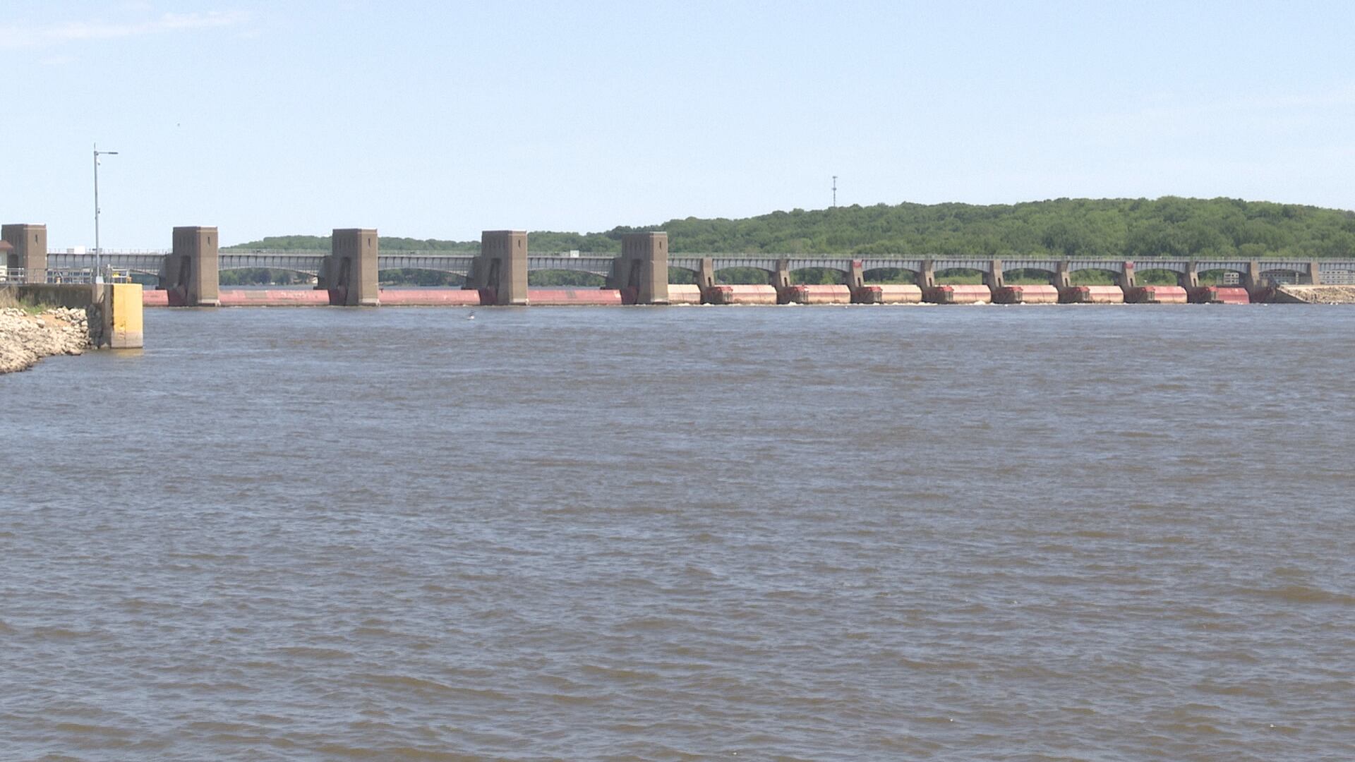 If you follow a barge, it’s two and a half hours wait: Boaters aren’t ...