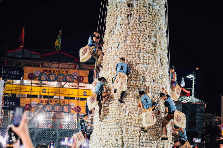 HKFP lens: Crowds flock to Cheung Chau for annual bun festival race and ...